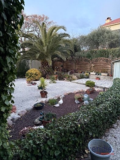 Maison à vendre - Cabestany - 6 pièces - 4 chambres