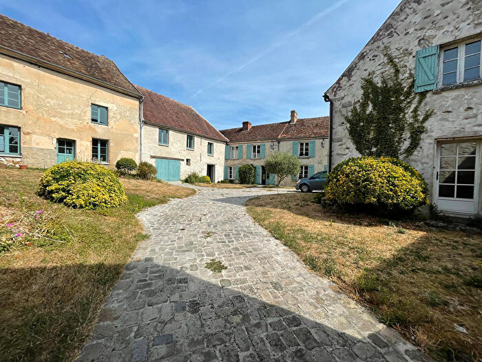Maison 10 pièces à vendre à Dhuisy