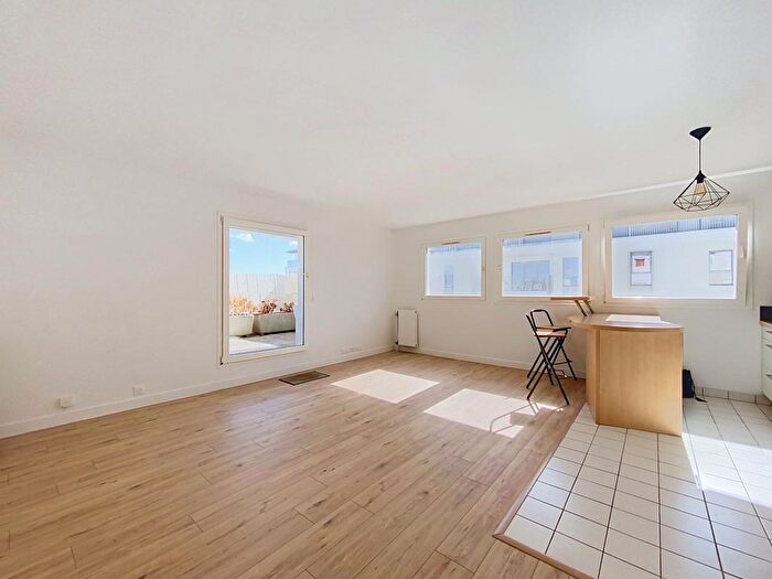 Appartement 2 pièces à vendre - Guyancourt, Villaroy
