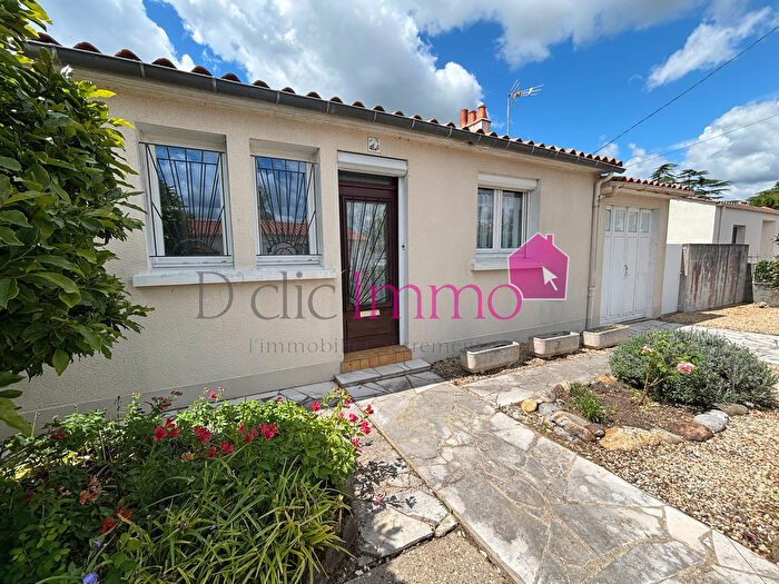Maison 4 pièces à Challans, Saint Dominique, Route des Sables dOlonne, à vendre