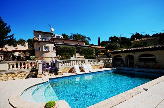 Maison à louer - Abbaye-La Motte, Villeneuve-lès-Avignon - 6 pièces - 4 chambres