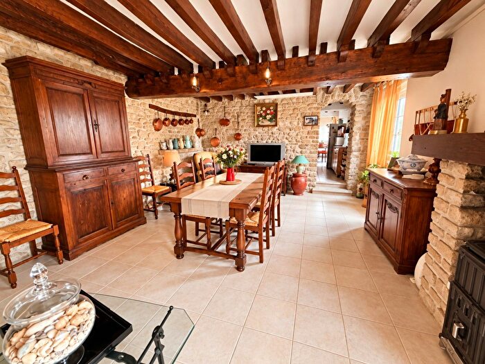 Maison 4 pièces à vendre à Le Chevain