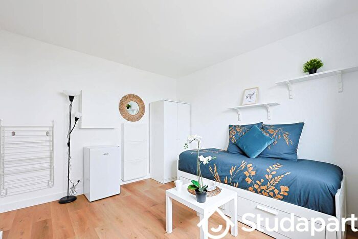 Saint Leu-Commandant Louis Bouchet, Épinay-sur-Seine - Appartement 1 pièce à louer