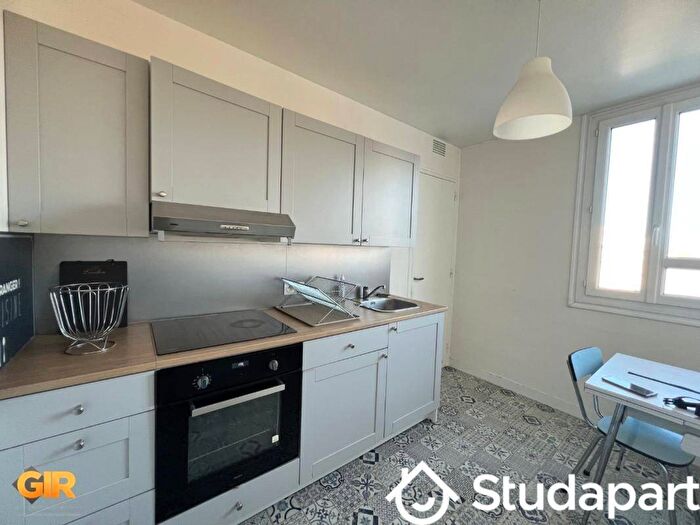 Appartement à louer - Villejean-Beauregard, Rennes - 1 pièce - 3 chambres