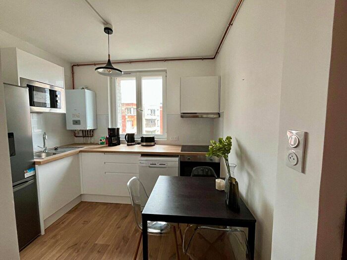 Appartement 4 pièces à Wazemmes, Lille, à louer