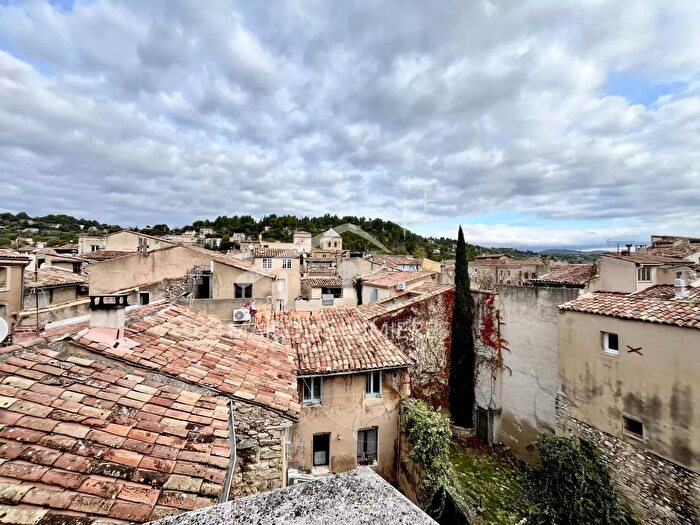 Maison à vendre - Apt - 6 pièces - 4 chambres