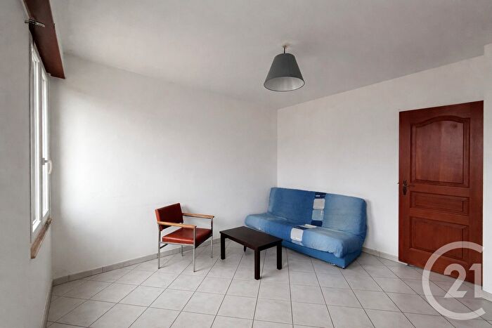 Appartement à louer - Strasbourg, Cronenbourg - 3 pièces - 2 chambres