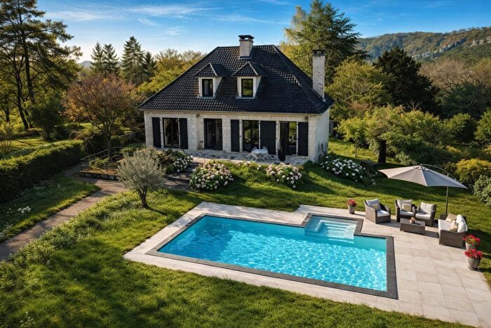 Maison à vendre - Martel - 10 pièces - 4 chambres