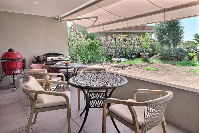 Appartement à vendre - Vence, Vosgelade, Sainte-Anne - 2 pièces - 1 chambre