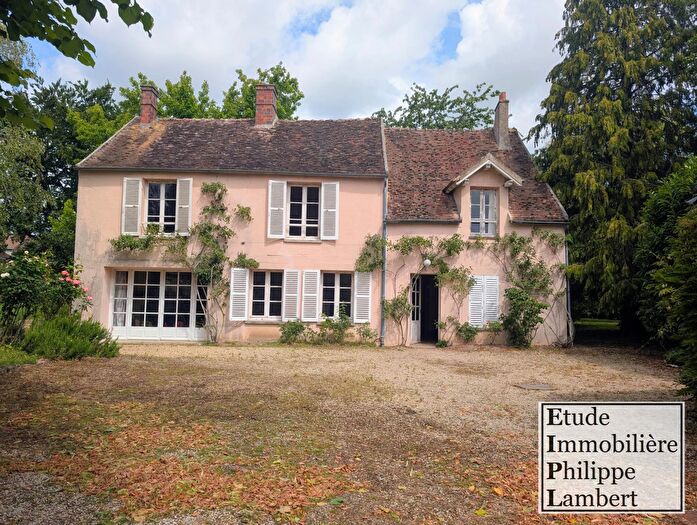 Maison 7 pièces à Le Châtelet-en-Brie, à vendre