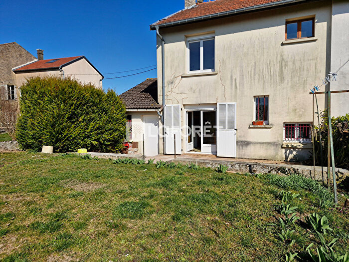 Maison à louer - Chambley-Bussières - 4 pièces - 3 chambres