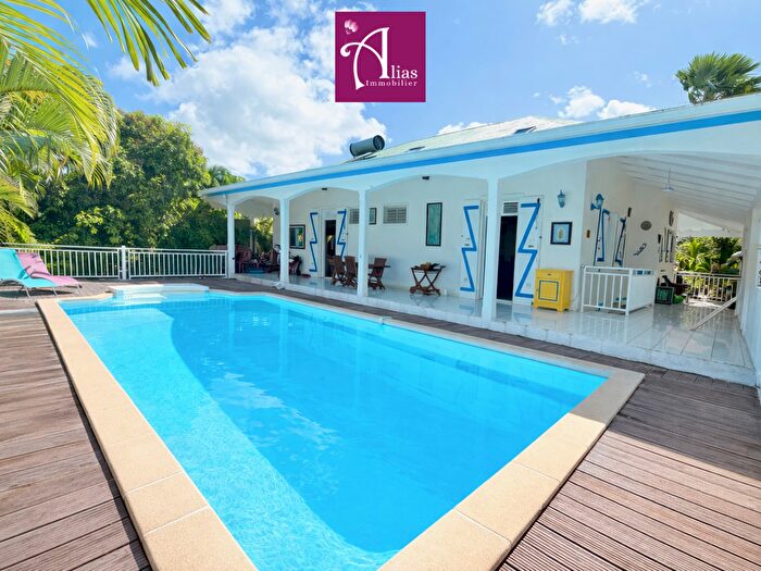 Maison à vendre - Lamentin - 7 pièces - 4 chambres