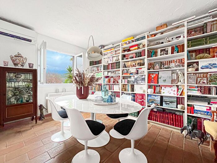 Maison à vendre - Le Rouret - 4 pièces - 3 chambres