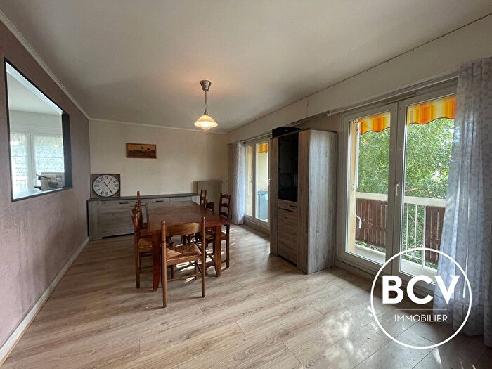 Appartement à louer - La Madeleine, Chartres - 4 pièces - 3 chambres