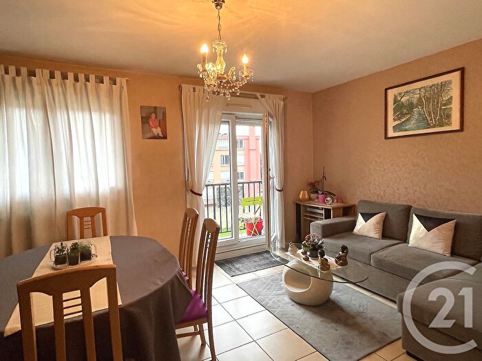 Appartement à vendre - Les Mureaux, Route de Verneuil, Aérodrome - 3 pièces - 2 chambres