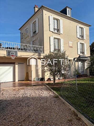 Maison 7 pièces à Mantes-la-Ville, Centre-ville, à vendre