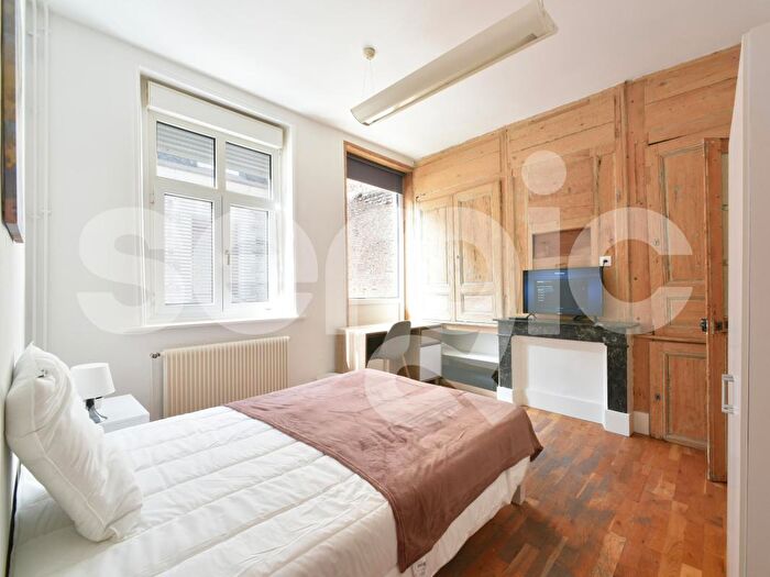 Appartement à louer - Arras, Préfecture - 9 pièces - 1 chambre