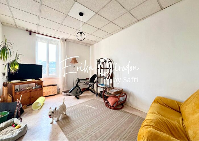 Appartement à vendre - Saint-Maurice-de-Beynost - 3 pièces - 2 chambres