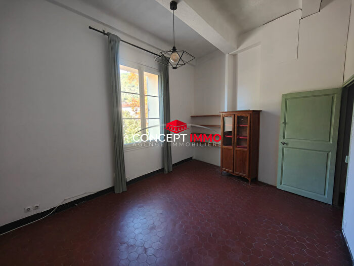 Maison à louer - Belgentier - 4 pièces - 3 chambres