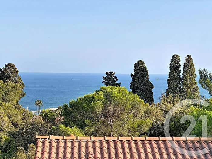 Appartement 2 pièces à Vallauris, Retenaou, Brusquets, Devens, Zone d'activité Saint-Bernard, à vendre