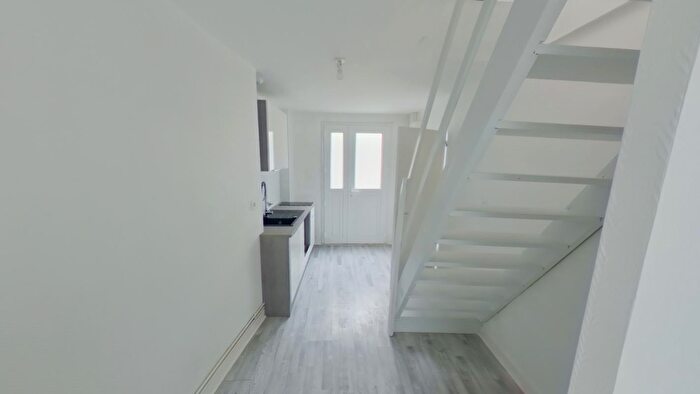Châtellerault, Centre-ville : Appartement 1 pièce à louer