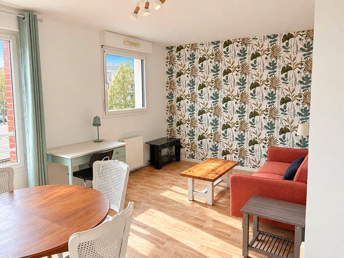 Centre-Neuf Bourg-Quesnoy-Delsaux-Musée-Cannoniers-Gare, Valenciennes - Appartement 2 pièces à louer