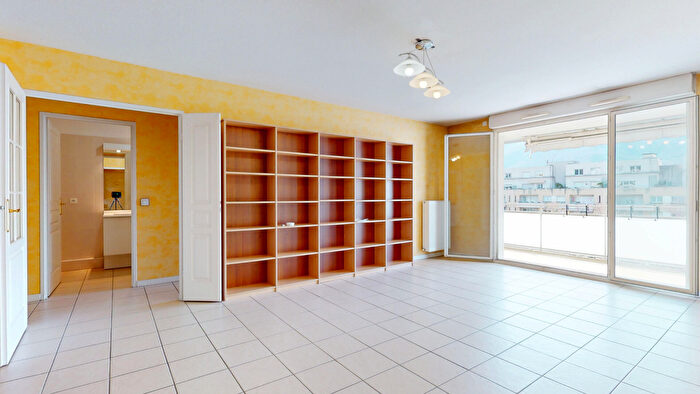 Appartement à vendre - Grenoble, Village Olympique - 4 pièces - 2 chambres