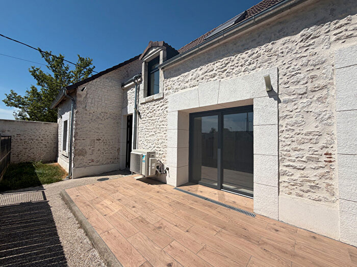 Maison 5 pièces à vendre - La Chapelle-Saint-Mesmin