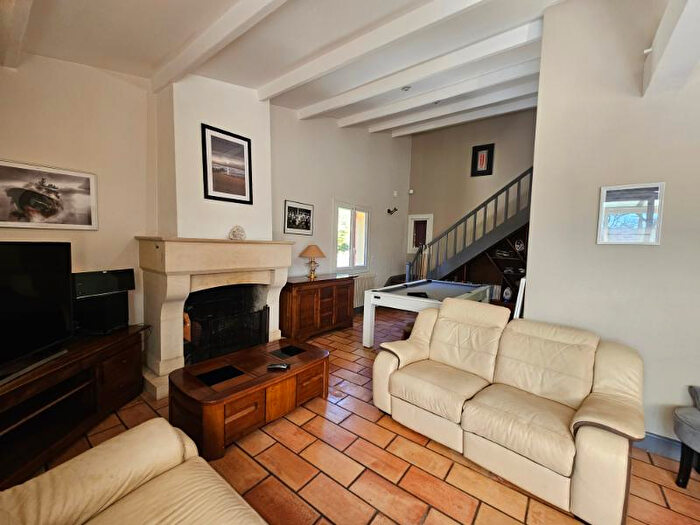 Maison à vendre - Trélissac - 6 pièces - 4 chambres