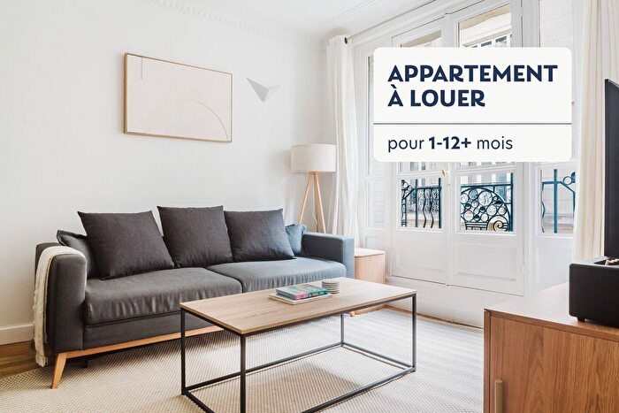 Appartement à louer - Porte Dauphine, Paris ème arrondissement - 3 pièces - 2 chambres