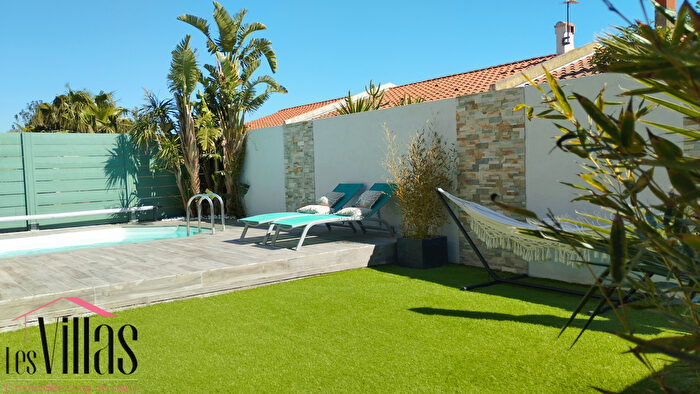 Maison à vendre - Saint-Estève - 5 pièces - 3 chambres