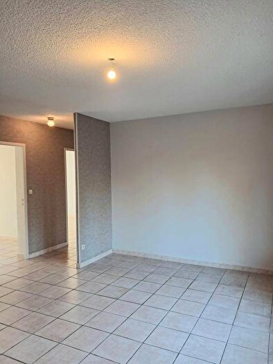 Appartement à louer - Centre Nord Est, Saint-Symphorien-dOzon - 3 pièces - 2 chambres