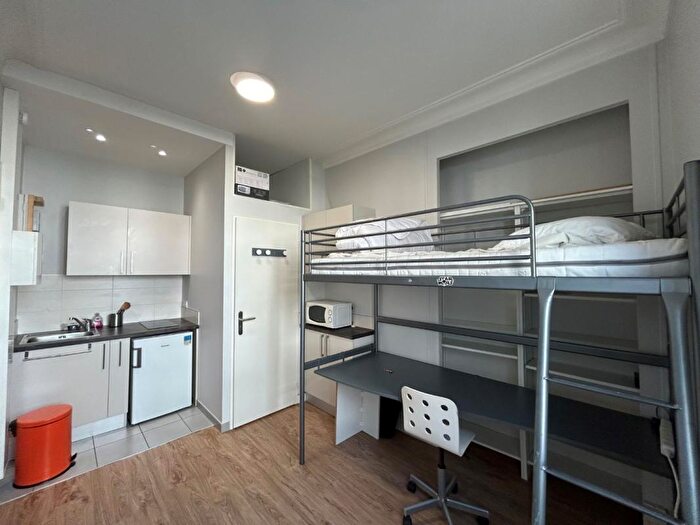 Appartement 1 pièce à louer - Grenoble, Championnet