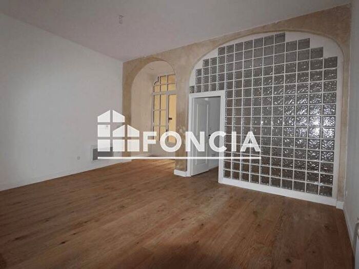 Appartement à louer - Gambetta, Nîmes - 3 pièces - 2 chambres