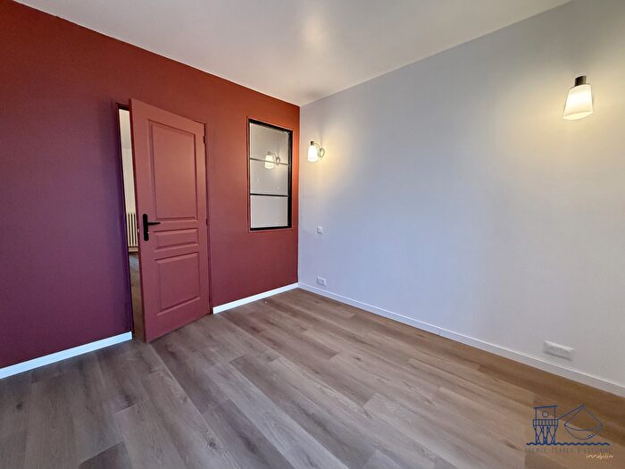 Appartement à louer - Saint-Fort-sur-Gironde - 2 pièces - 1 chambre