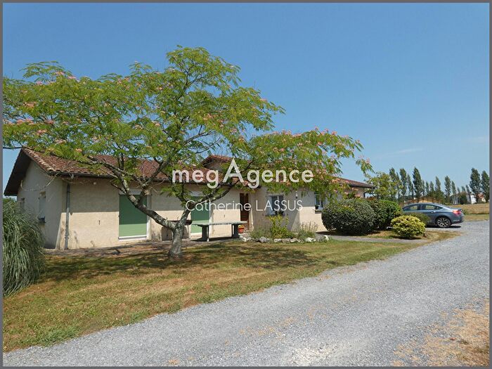 Maison 6 pièces à vendre à Argelos
