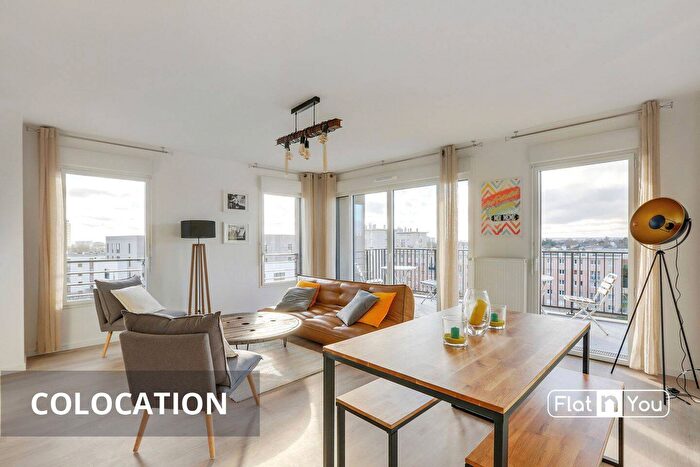 Centre Ville Ouest, Villejuif : Appartement 6 pièces à louer