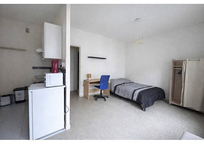 Appartement à louer - Cathédrale, Tours - 1 pièce