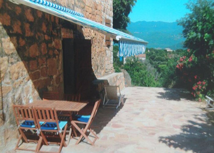 Maison 4 pièces à Cognocoli-Monticchi, à louer