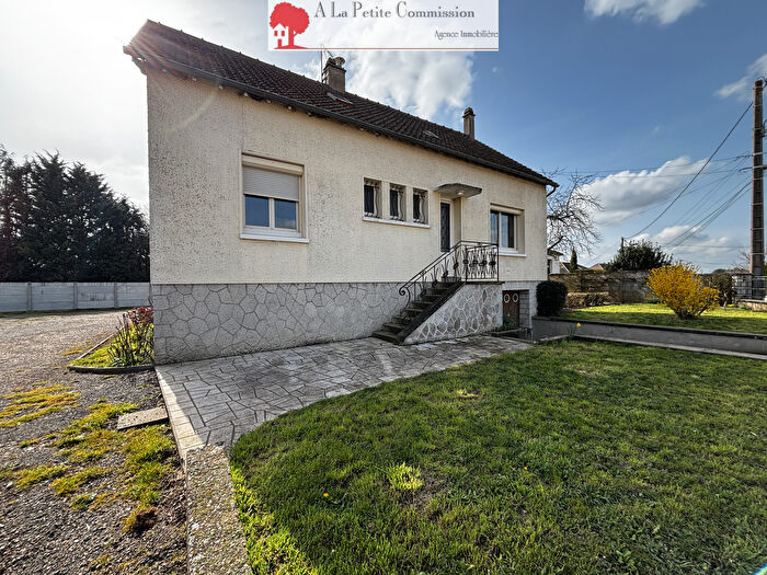 Maison à vendre - Berchères-les-Pierres - 5 pièces - 4 chambres