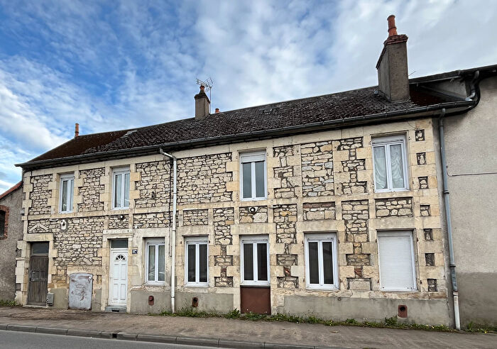 Maison 5 pièces à Nevers, Champs Pacaud, Mouësse, à vendre