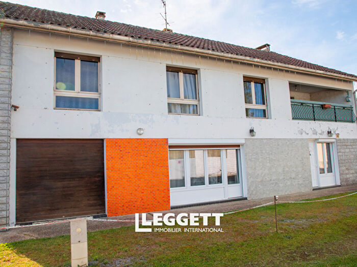 Maison à vendre - Laluque - 9 pièces - 6 chambres