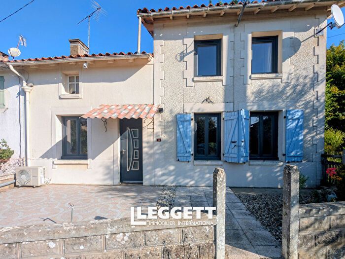 Maison à vendre - Genouillé - 5 pièces - 2 chambres