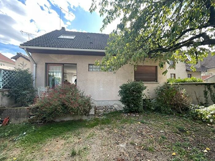 Maison 5 pièces à Sevran, Centre-ville, Perrin, à vendre