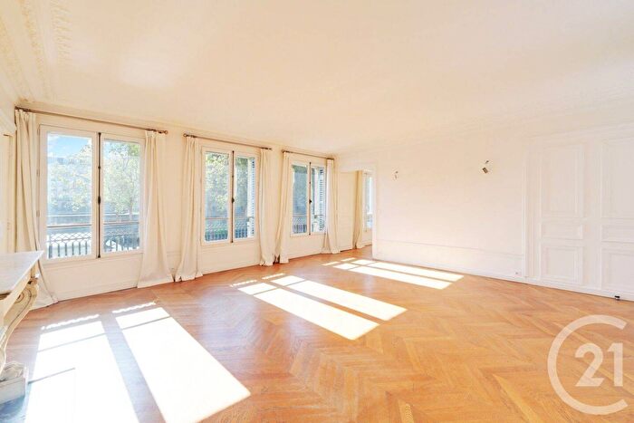 Appartement 5 pièces à Paris 8ème arrondissement, à louer
