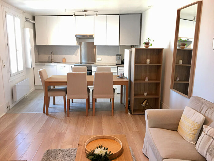 Appartement à louer - Saint-Germain-en-Laye, Centre-ville, Quartiers forestiers - 2 pièces - 1 chambre