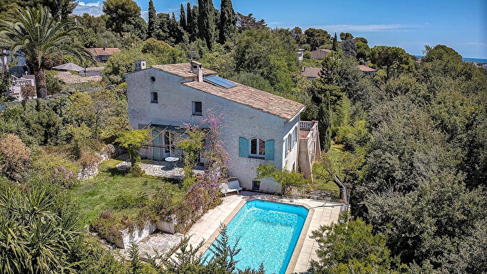 Maison à vendre - Cagnes-sur-Mer, Les Vallières, Le Malvan, Les Travails, La Combe - 6 pièces - 4 chambres