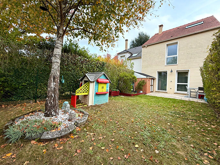 Maison à vendre - Magny-les-Hameaux - 5 pièces - 4 chambres