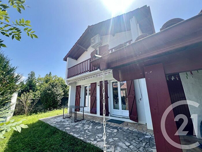 Maison 4 pièces à Cambo-les-Bains, à vendre