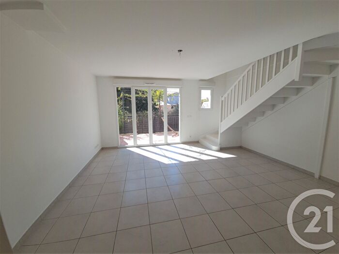 Maison à vendre - Cogolin, Centre-ville, Subeiran, Pas de Grimaud - 3 pièces - 2 chambres